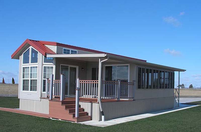 More Sunrooms & Screen Rooms | DuraBilt